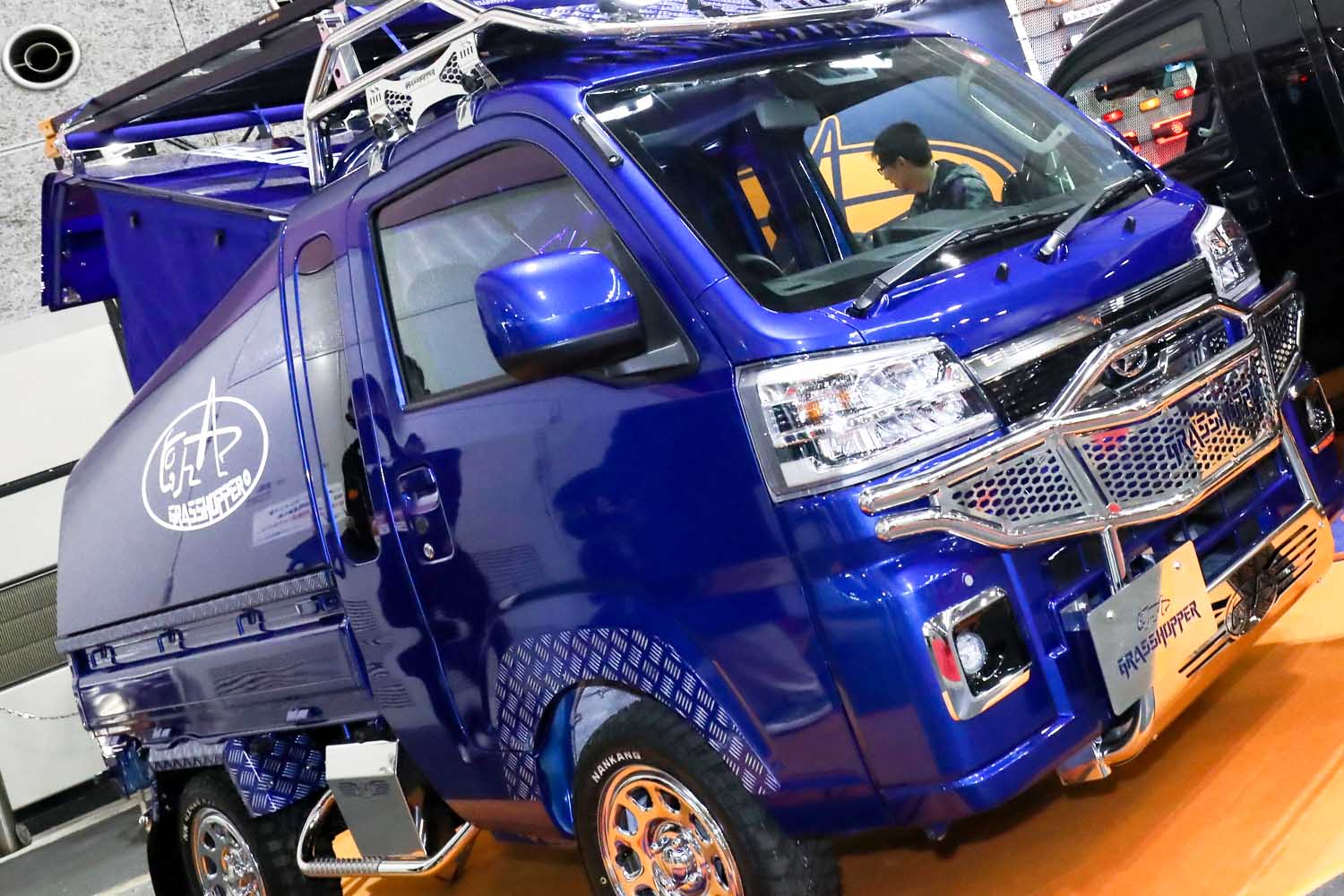 Kei-truck In Beautiful Coupe Style With Canopy! | AUTO MESSE WEB ...