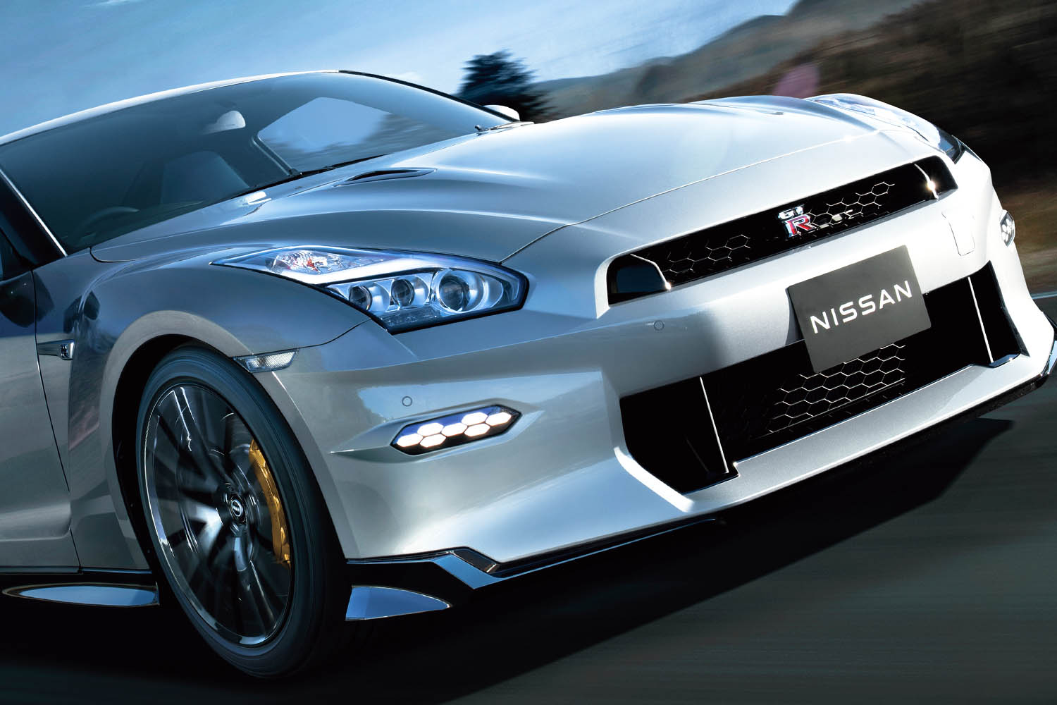Final Model of Nissan GT-R’s 17-year History Debuts | AUTO MESSE WEB ...