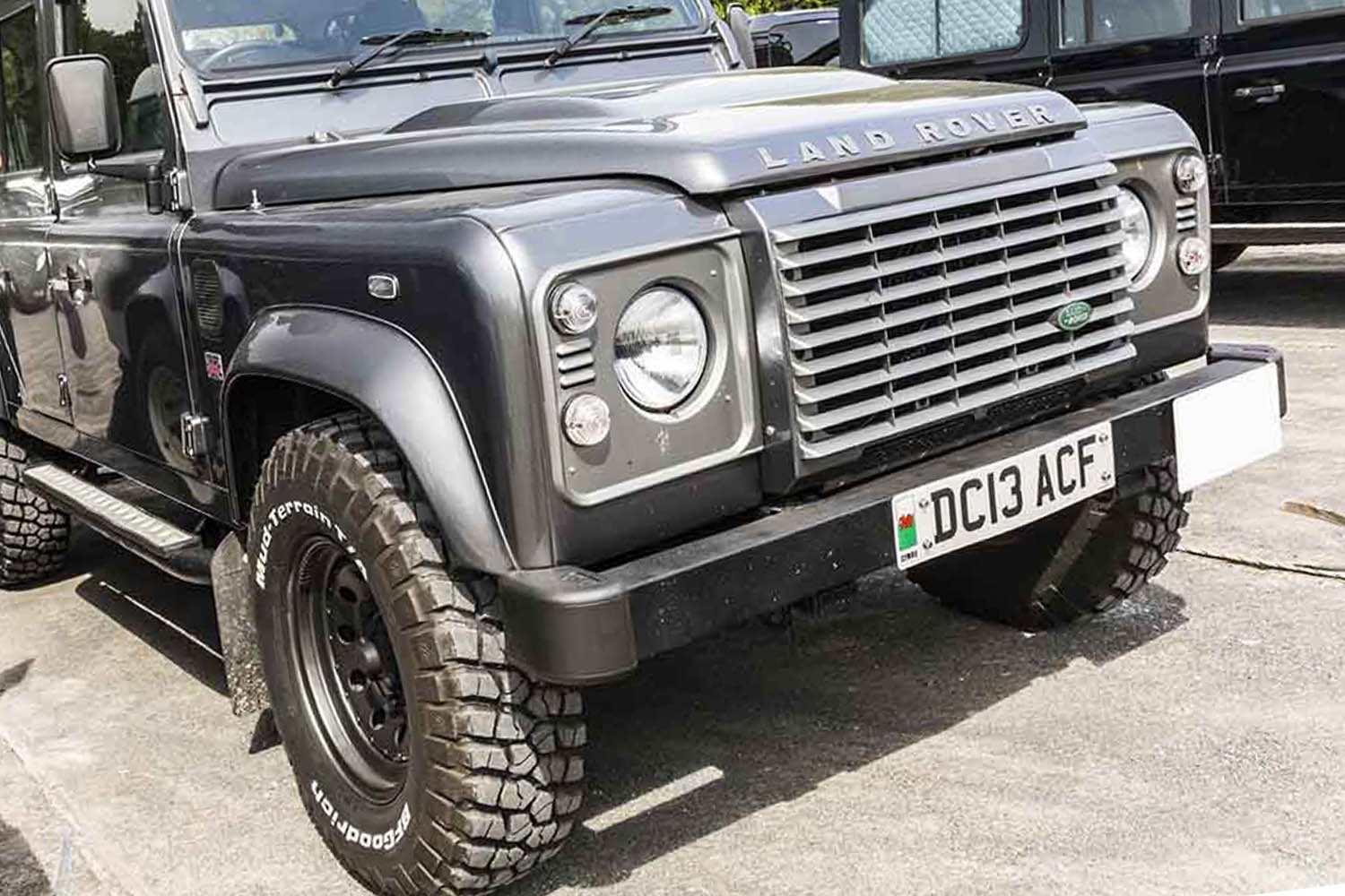 Quest for Uniqueness: A Rare Defender 110 Pickup in Japan | AUTO MESSE ...