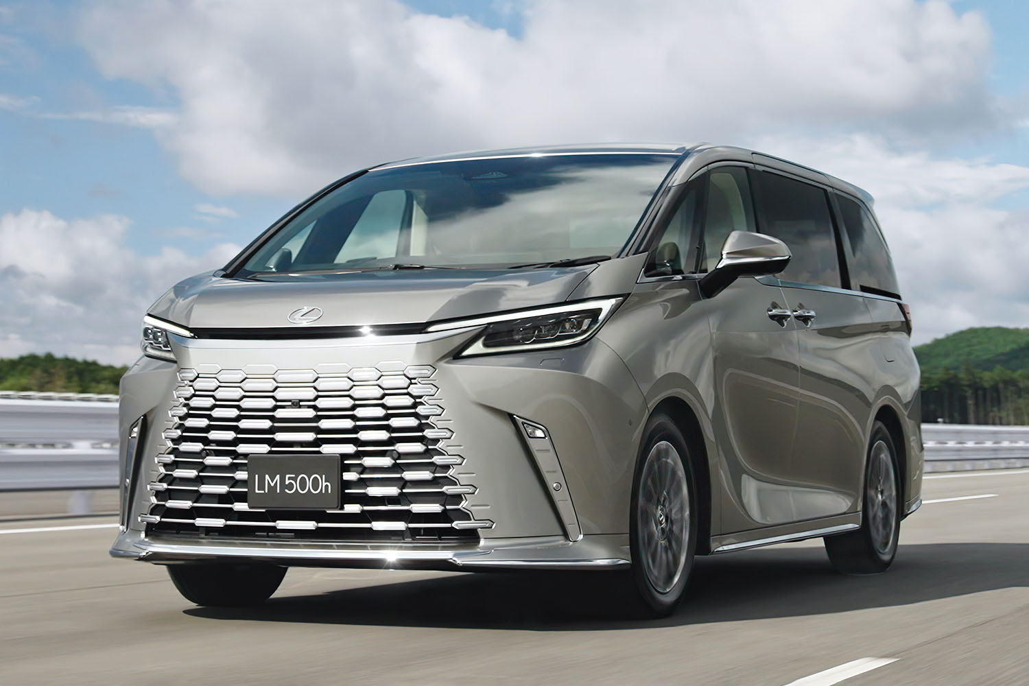 Sophistication of Space: Lexus LM’s Latest 3-Row Addition | AUTO MESSE ...